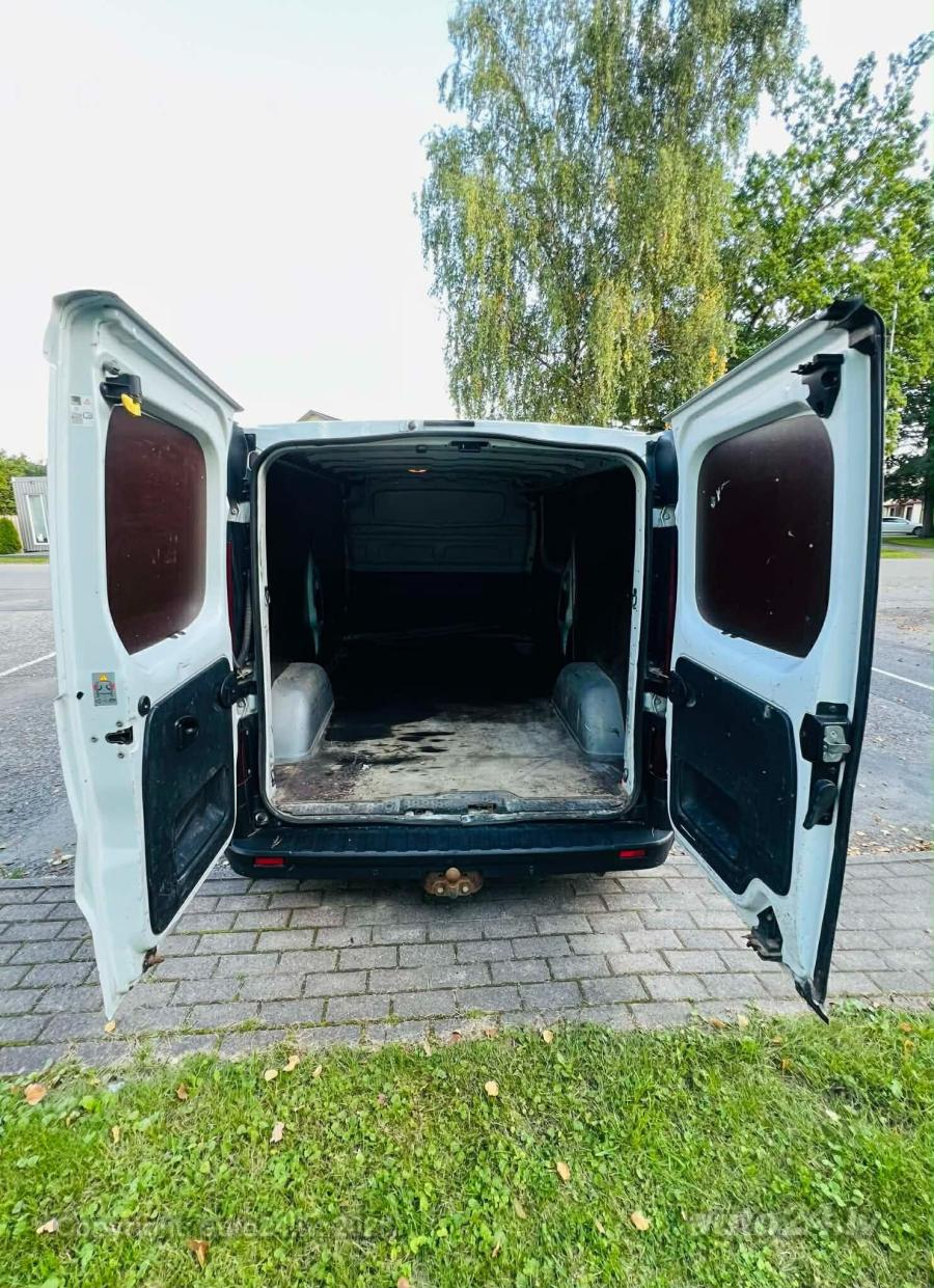 Balts Renault Trafic 2017 Tallina, ar dzinēja tilpumu 1.60 L un nobraukumu 165 tūkst. km par 13000 €, foto 15 vietnē AUTOMOTO.COM.LV