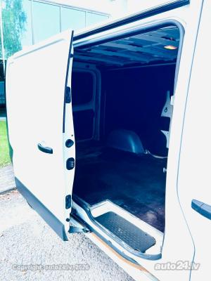Balts Renault Trafic 2017 Tallina, ar dzinēja tilpumu 1.60 L un nobraukumu 165 tūkst. km par 13000 €, foto 16 vietnē AUTOMOTO.COM.LV