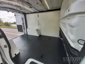 Balts Renault Trafic 2018 Rīga, ar dzinēja tilpumu 1.60 L un nobraukumu 253 tūkst. km par 8600 €, foto 13 vietnē AUTOMOTO.COM.LV