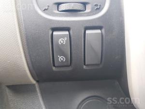 Balts Renault Trafic 2018 Rīga, ar dzinēja tilpumu 1.60 L un nobraukumu 253 tūkst. km par 8600 €, foto 23 vietnē AUTOMOTO.COM.LV