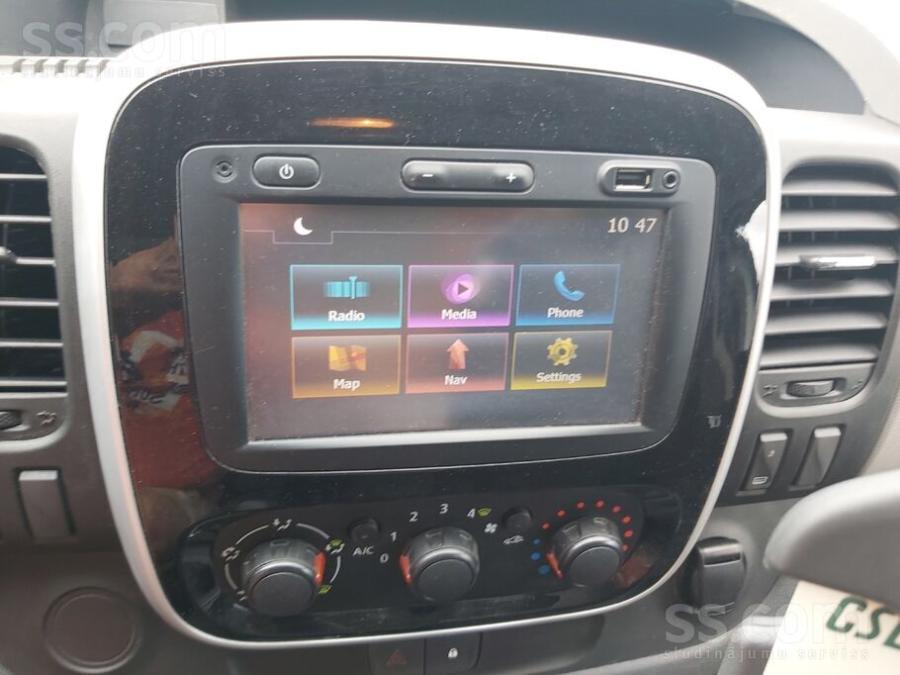 Balts Renault Trafic 2018 Rīga, ar dzinēja tilpumu 1.60 L un nobraukumu 253 tūkst. km par 8600 €, foto 27 vietnē AUTOMOTO.COM.LV