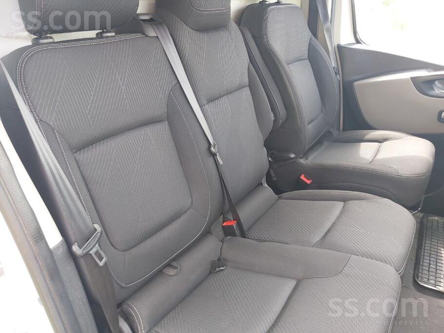 Balts Renault Trafic 2018 Rīga, ar dzinēja tilpumu 1.60 L un nobraukumu 253 tūkst. km par 8600 €, foto 32 vietnē AUTOMOTO.COM.LV