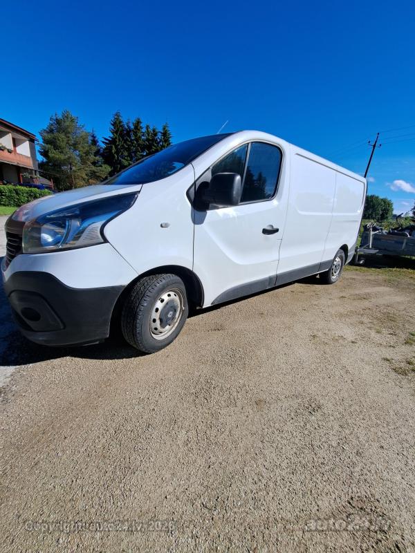 White Renault Trafic 2019 in Paide, with an engine capacity of 1.60 L and mileage of 238 thousand km for 9900 €, photo 3 on AUTOMOTO.COM.LV