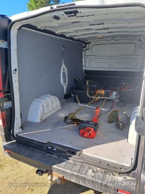 Balts Renault Trafic 2019 Paide, ar dzinēja tilpumu 1.60 L un nobraukumu 238 tūkst. km par 9900 €, foto 6 vietnē AUTOMOTO.COM.LV