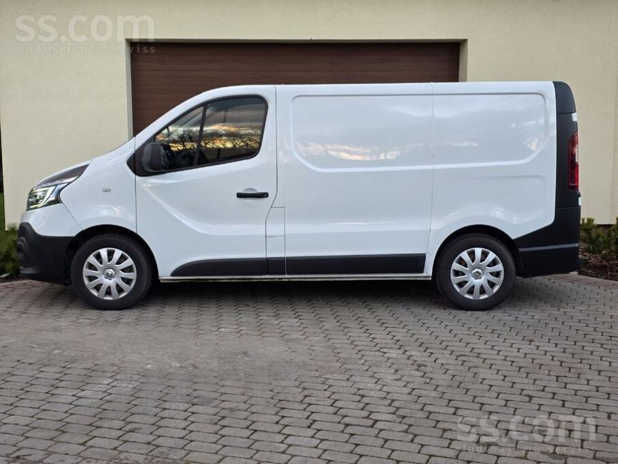 White Renault Trafic 2021 in Riga, with an engine capacity of 2.00 L and mileage of 108 thousand km for 13995 €, photo 4 on AUTOMOTO.COM.LV