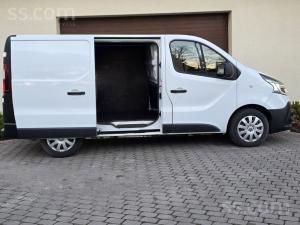 White Renault Trafic 2021 in Riga, with an engine capacity of 2.00 L and mileage of 108 thousand km for 13995 €, photo 6 on AUTOMOTO.COM.LV