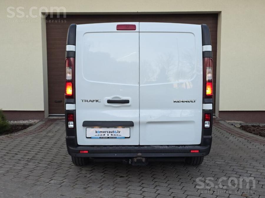 White Renault Trafic 2021 in Riga, with an engine capacity of 2.00 L and mileage of 108 thousand km for 13995 €, photo 8 on AUTOMOTO.COM.LV