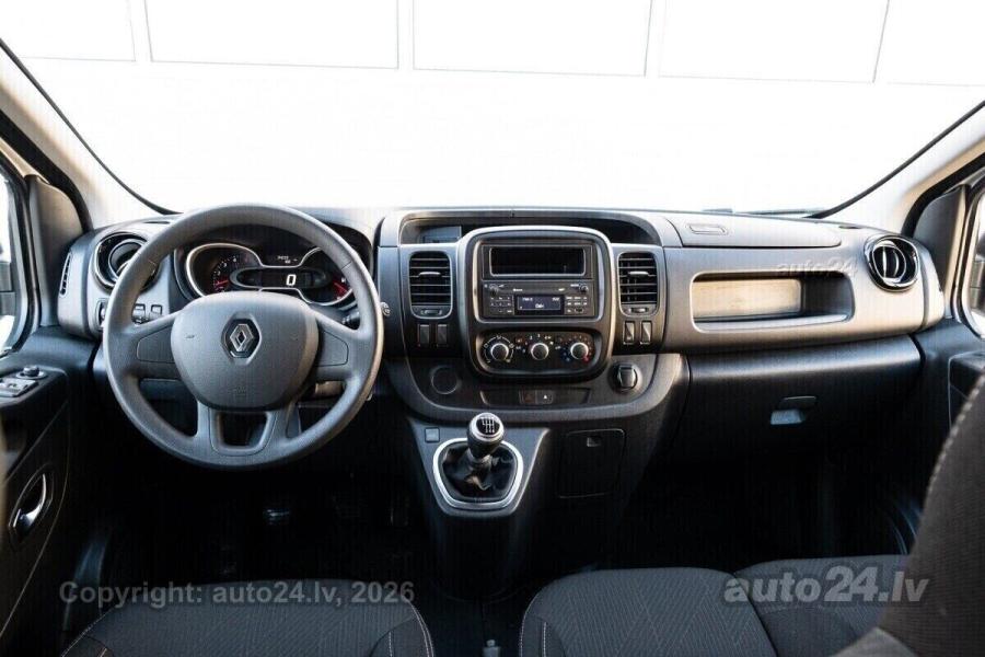 White Renault Trafic 2021 in Riga, with an engine capacity of 2.00 L and mileage of 27 thousand km for 16909 €, photo 10 on AUTOMOTO.COM.LV