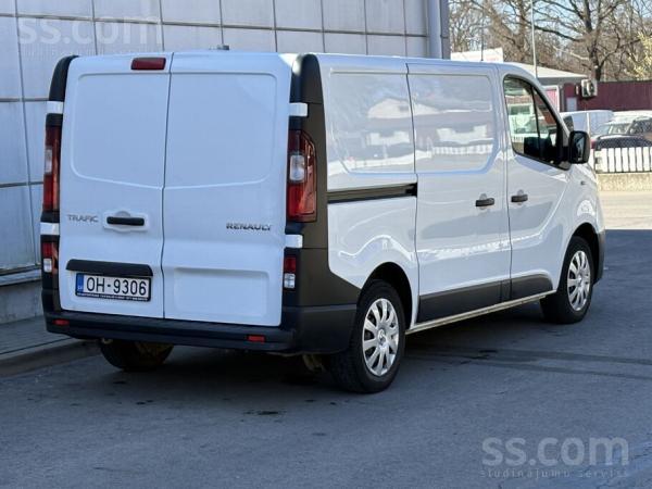 White Renault Trafic 2021 in Riga, with an engine capacity of 2.00 L and mileage of 0 thousand km for 12300 €, photo 6 on AUTOMOTO.COM.LV