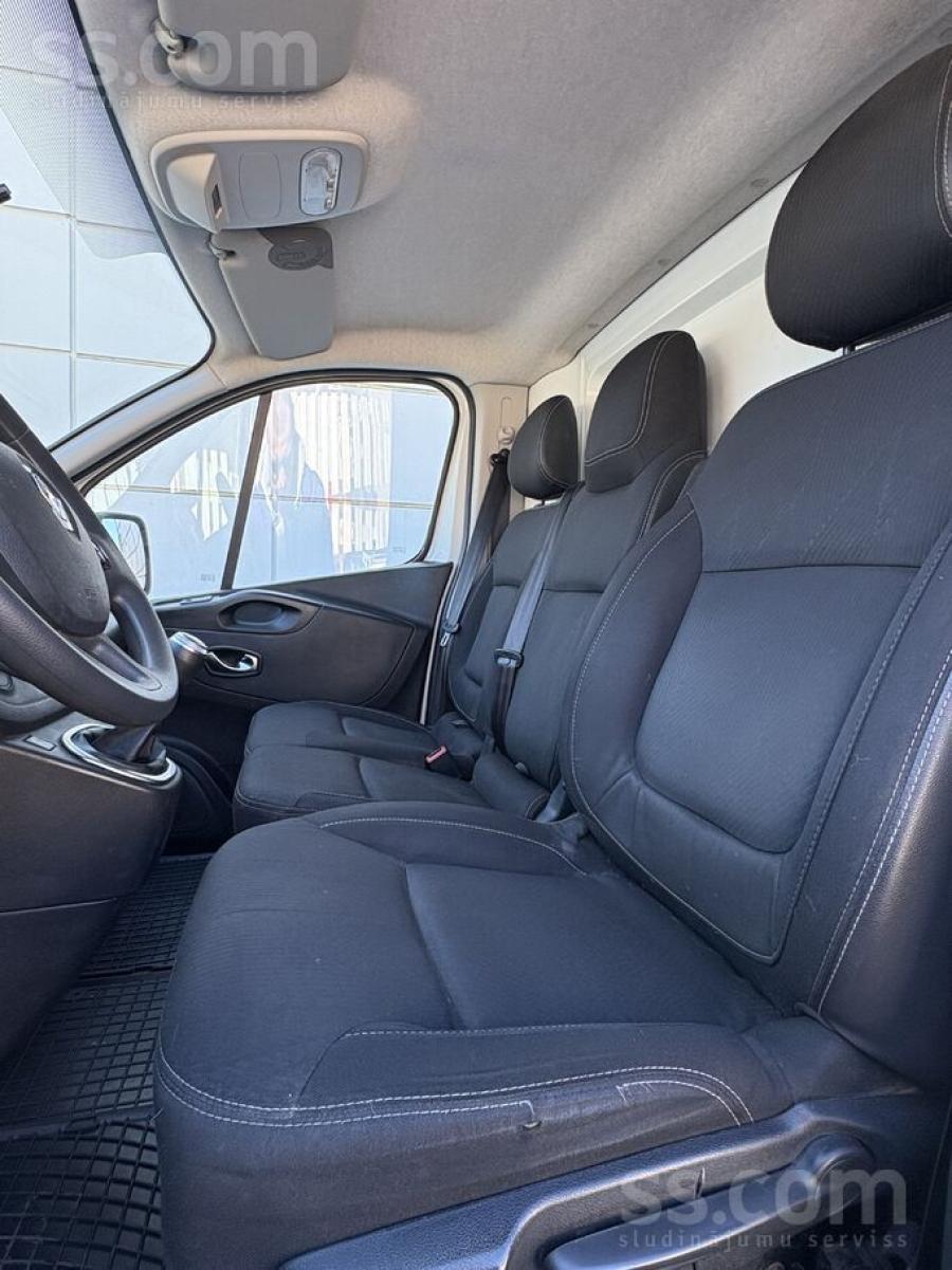 White Renault Trafic 2021 in Riga, with an engine capacity of 2.00 L and mileage of 0 thousand km for 12300 €, photo 9 on AUTOMOTO.COM.LV