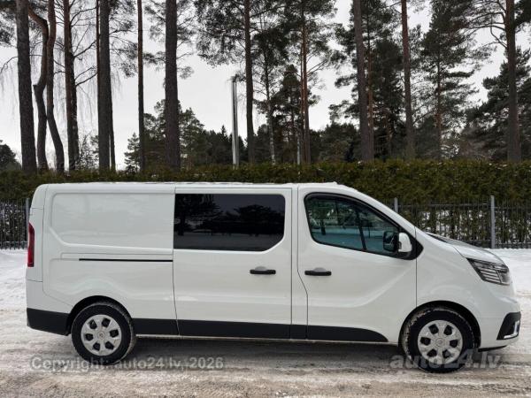 White Renault Trafic 2023 in Tallinn, with an engine capacity of 2.00 L and mileage of 79 thousand km for 26900 €, photo 6 on AUTOMOTO.COM.LV