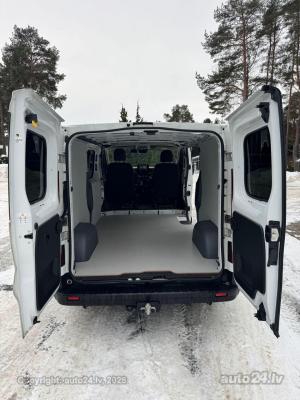 Balts Renault Trafic 2023 Tallina, ar dzinēja tilpumu 2.00 L un nobraukumu 79 tūkst. km par 26900 €, foto 14 vietnē AUTOMOTO.COM.LV