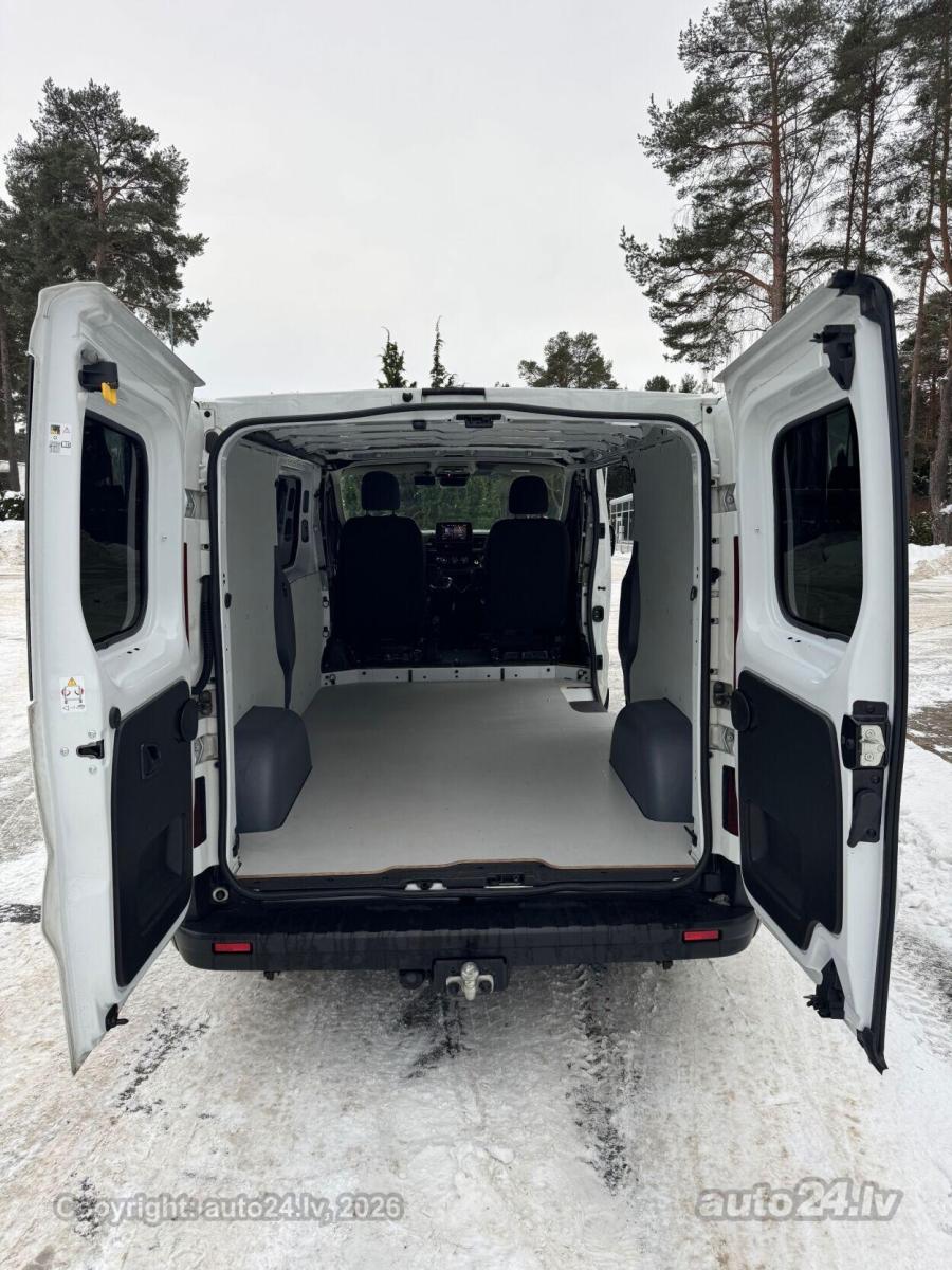 Balts Renault Trafic 2023 Tallina, ar dzinēja tilpumu 2.00 L un nobraukumu 79 tūkst. km par 26900 €, foto 14 vietnē AUTOMOTO.COM.LV