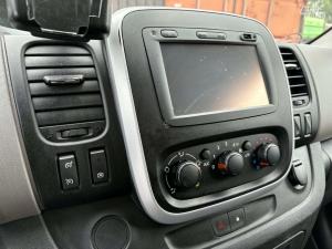 White Renault Trafic 2016 in Kaunas, with an engine capacity of 1.60 L and mileage of 270 thousand km for 5950 €, photo 17 on AUTOMOTO.COM.LV