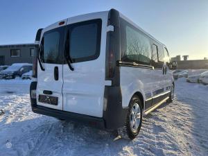 Yellow Renault Trafic 2006 in Siauliai, with an engine capacity of 2.00 L and mileage of 258 thousand km for 5200 €, photo 8 on AUTOMOTO.COM.LV