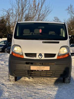 Yellow Renault Trafic 2006 in Siauliai, with an engine capacity of 2.00 L and mileage of 258 thousand km for 5200 €, photo 10 on AUTOMOTO.COM.LV