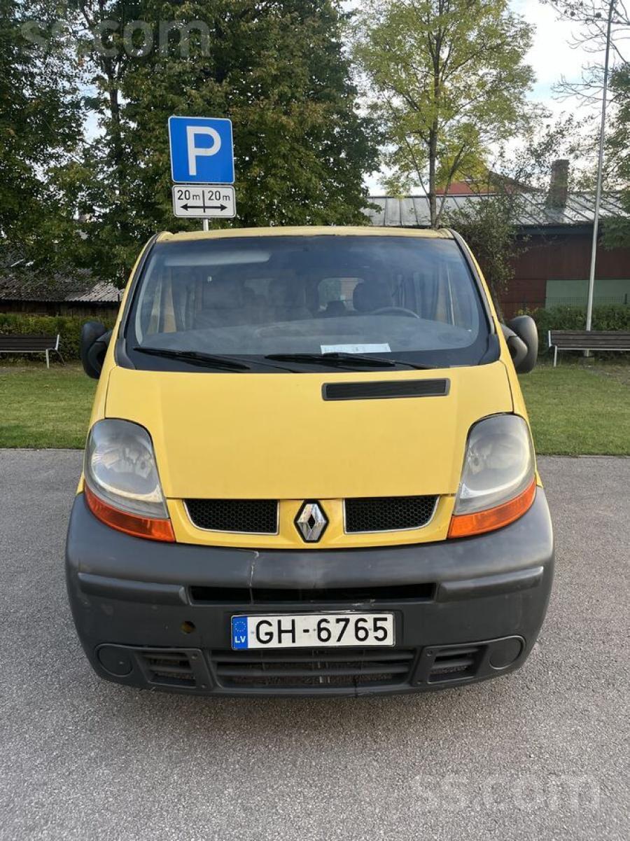 Yellow Renault Trafic 2002 in Kraslava, with an engine capacity of 1.90 L and mileage of 552 thousand km for 2100 €, photo 7 on AUTOMOTO.COM.LV