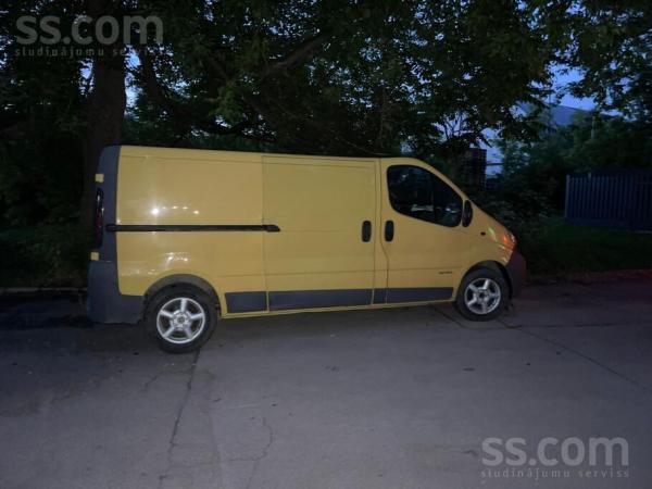 Желтый Рено Трафик 2002 в Рига, объемом двигателя 1.90 л и пробегом 305 тыс. км за 900 €, фото 1 на AUTOMOTO.COM.LV