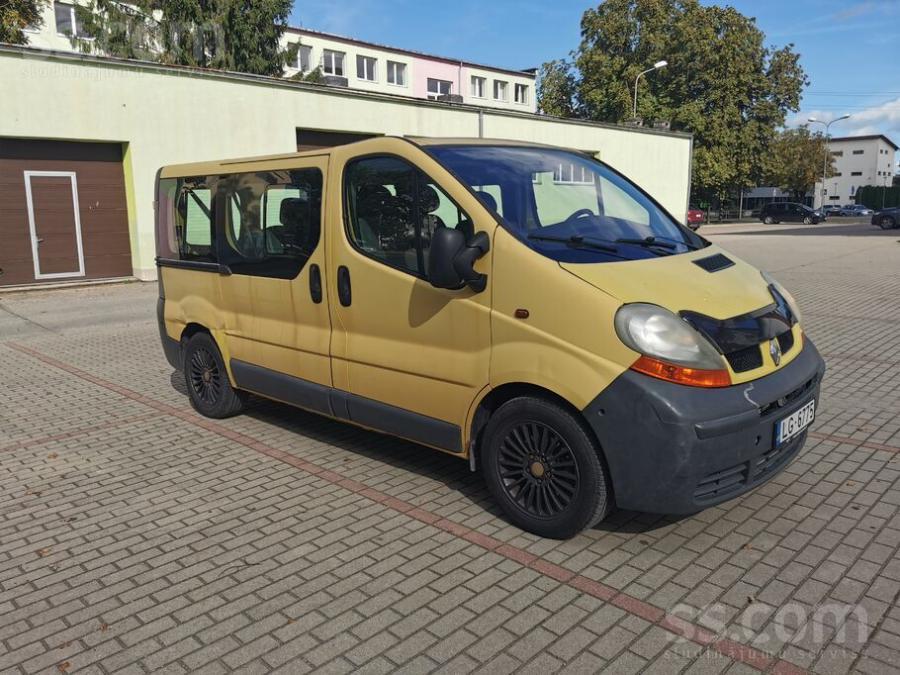 Yellow Renault Trafic 2003 in Jekabpils, with an engine capacity of 1.90 L and mileage of 271 thousand km for 2500 €, photo 9 on AUTOMOTO.COM.LV