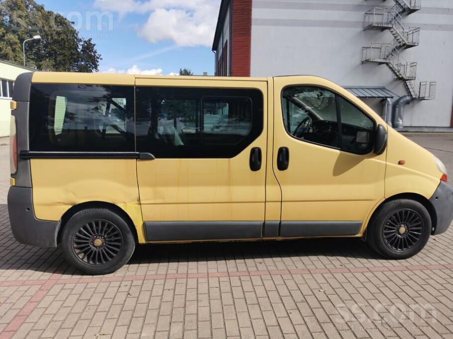 Yellow Renault Trafic 2003 in Jekabpils, with an engine capacity of 1.90 L and mileage of 271 thousand km for 2500 €, photo 10 on AUTOMOTO.COM.LV