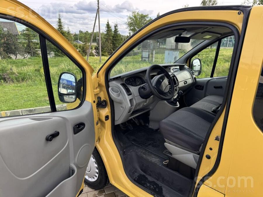 Dzeltens Renault Trafic 2004 Rēzekne, ar dzinēja tilpumu 1.90 L un nobraukumu 324 tūkst. km par 3350 €, foto 8 vietnē AUTOMOTO.COM.LV