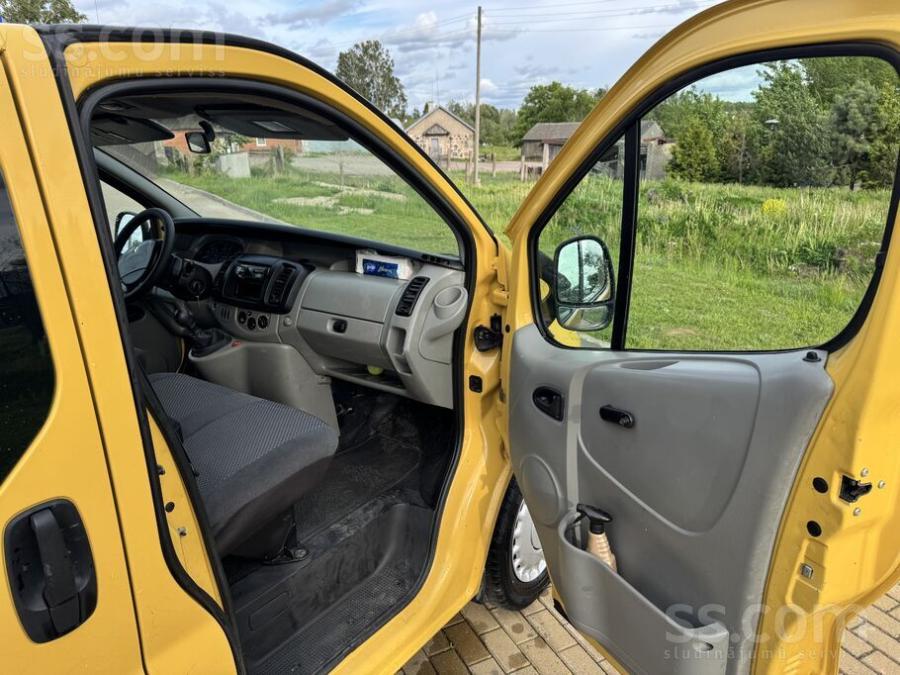 Dzeltens Renault Trafic 2004 Rēzekne, ar dzinēja tilpumu 1.90 L un nobraukumu 324 tūkst. km par 3350 €, foto 9 vietnē AUTOMOTO.COM.LV