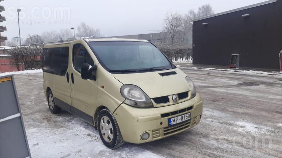 Yellow Renault Trafic 2005 in Riga, with an engine capacity of 1.90 L and mileage of 385 thousand km for 2800 €, photo 2 on AUTOMOTO.COM.LV