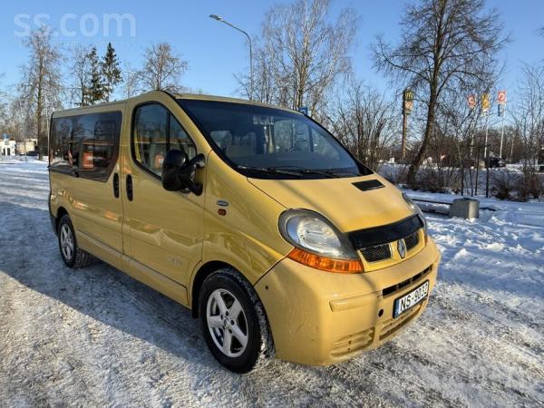 Yellow Renault Trafic 2005 in Jelgava, with an engine capacity of 1.90 L and mileage of 413 thousand km for 3800 €, photo 3 on AUTOMOTO.COM.LV