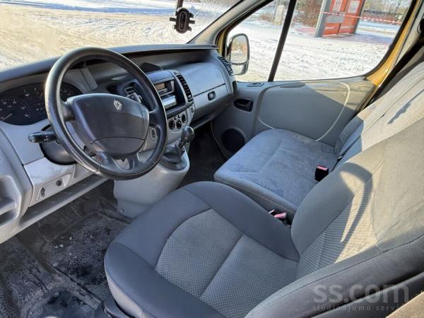 Yellow Renault Trafic 2005 in Jelgava, with an engine capacity of 1.90 L and mileage of 413 thousand km for 3800 €, photo 10 on AUTOMOTO.COM.LV