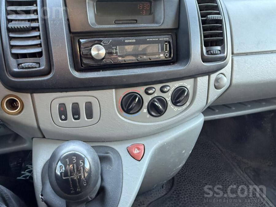 Dzeltens Renault Trafic 2005 Jelgava, ar dzinēja tilpumu 1.90 L un nobraukumu 413 tūkst. km par 3800 €, foto 20 vietnē AUTOMOTO.COM.LV