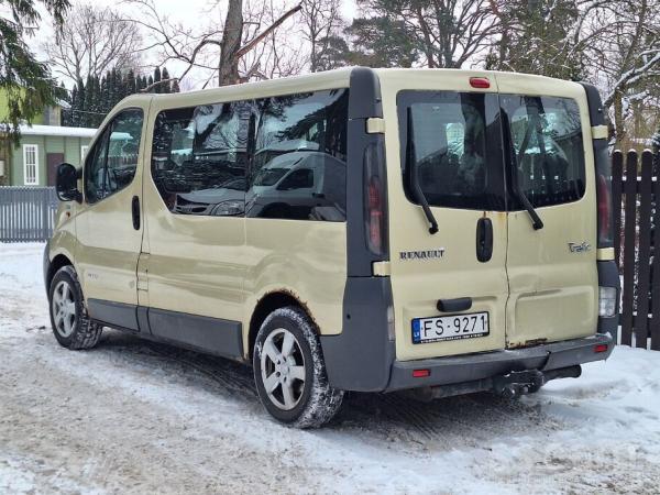 Yellow Renault Trafic 2006 in Riga, with an engine capacity of 1.90 L and mileage of 350 thousand km for 1960 €, photo 3 on AUTOMOTO.COM.LV