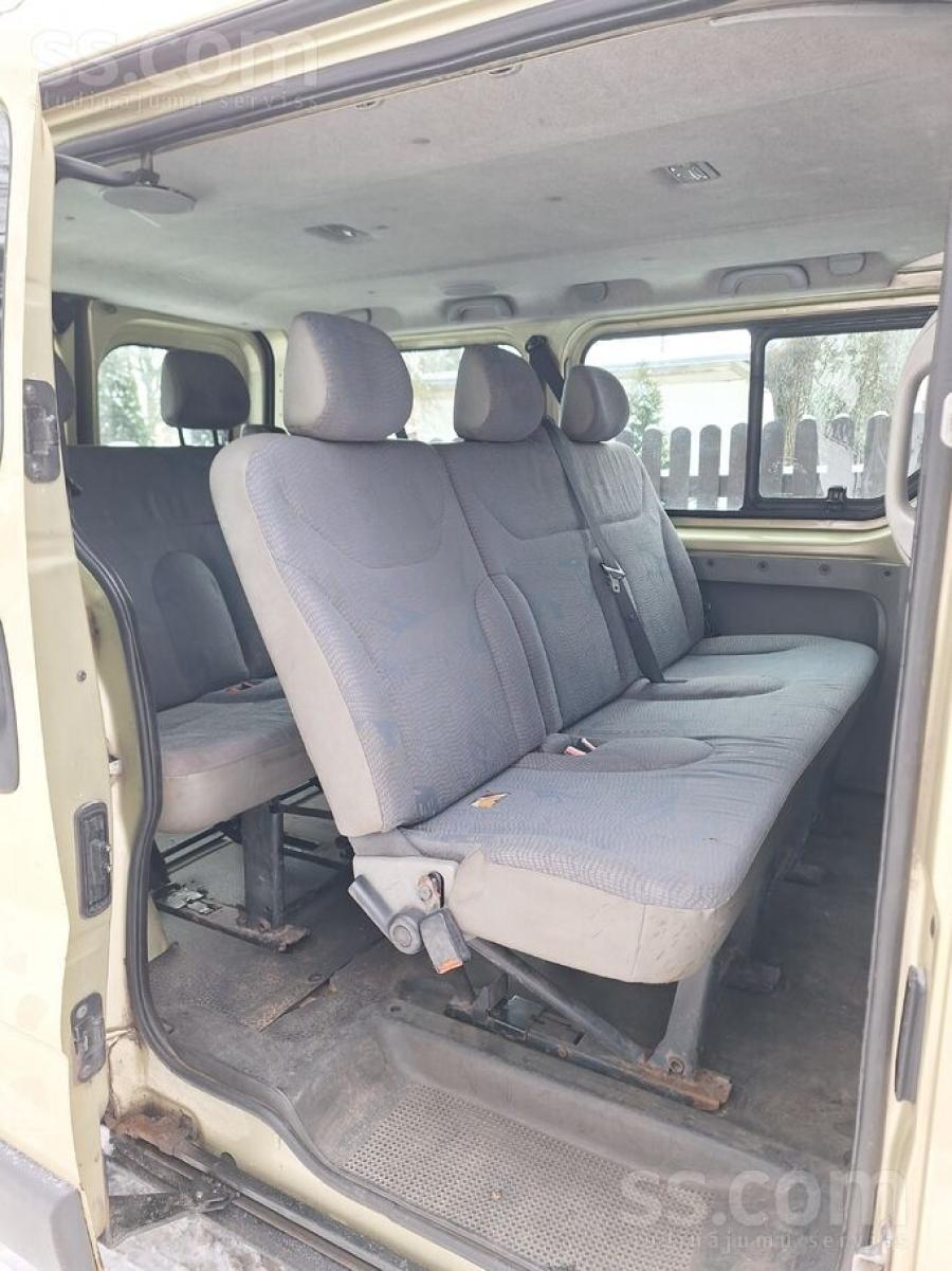 Dzeltens Renault Trafic 2006 Rīga, ar dzinēja tilpumu 1.90 L un nobraukumu 350 tūkst. km par 1960 €, foto 6 vietnē AUTOMOTO.COM.LV