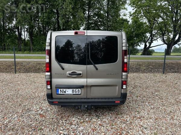 Желтый Рено Трафик 2017 в Цесис, объемом двигателя 1.60 л и пробегом 0 тыс. км за 12750 €, фото 4 на AUTOMOTO.COM.LV
