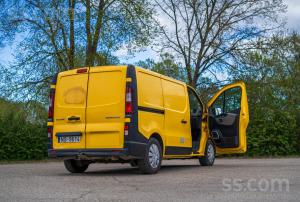 Yellow Renault Trafic 2017 in Tukums, with an engine capacity of 1.60 L and mileage of 211 thousand km for 8900 €, photo 6 on AUTOMOTO.COM.LV