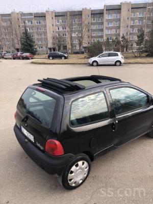 Melns Renault Twingo 2004 Daugavpils, ar dzinēja tilpumu 1.20 L un nobraukumu 0 tūkst. km par 2300 €, foto 15 vietnē AUTOMOTO.COM.LV