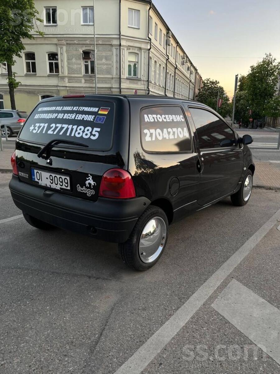 Black Renault Twingo 2004 in Daugavpils, with an engine capacity of 1.20 L and mileage of 0 thousand km for 2300 €, photo 5 on AUTOMOTO.COM.LV