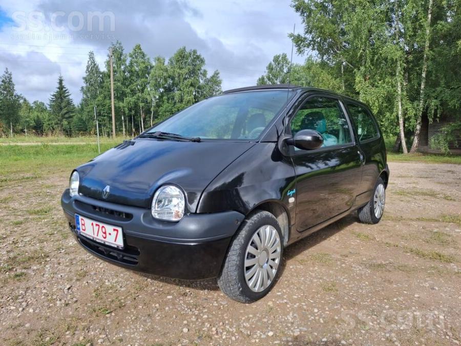 Melns Renault Twingo 2004 Tukums, ar dzinēja tilpumu 1.20 L un nobraukumu 155 tūkst. km par 1690 €, foto 1 vietnē AUTOMOTO.COM.LV