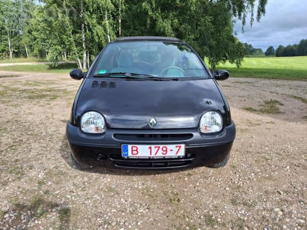 Black Renault Twingo 2004 in Tukums, with an engine capacity of 1.20 L and mileage of 155 thousand km for 1690 €, photo 3 on AUTOMOTO.COM.LV