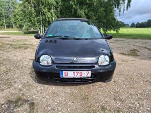 Melns Renault Twingo 2004 Tukums, ar dzinēja tilpumu 1.20 L un nobraukumu 155 tūkst. km par 1690 €, foto 4 vietnē AUTOMOTO.COM.LV