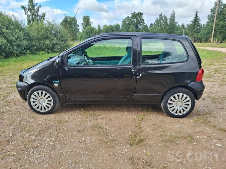 Melns Renault Twingo 2004 Tukums, ar dzinēja tilpumu 1.20 L un nobraukumu 155 tūkst. km par 1690 €, foto 6 vietnē AUTOMOTO.COM.LV