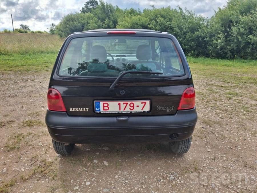 Melns Renault Twingo 2004 Tukums, ar dzinēja tilpumu 1.20 L un nobraukumu 155 tūkst. km par 1690 €, foto 9 vietnē AUTOMOTO.COM.LV
