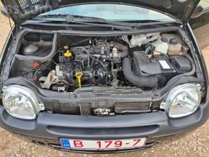 Melns Renault Twingo 2004 Tukums, ar dzinēja tilpumu 1.20 L un nobraukumu 155 tūkst. km par 1690 €, foto 16 vietnē AUTOMOTO.COM.LV