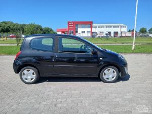 Black Renault Twingo 2008 in Klaipeda, with an engine capacity of 1.20 L and mileage of 104 thousand km for 1000 €, photo 8 on AUTOMOTO.COM.LV