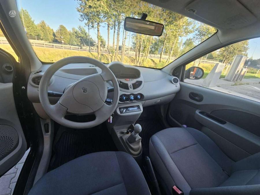 Melns Renault Twingo 2008 Viļņa, ar dzinēja tilpumu 1.15 L un nobraukumu 159 tūkst. km par 1199 €, foto 10 vietnē AUTOMOTO.COM.LV