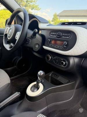 Melns Renault Twingo 2023 Kauņa, ar dzinēja tilpumu 0.00 L un nobraukumu 47 tūkst. km par 5900 €, foto 13 vietnē AUTOMOTO.COM.LV