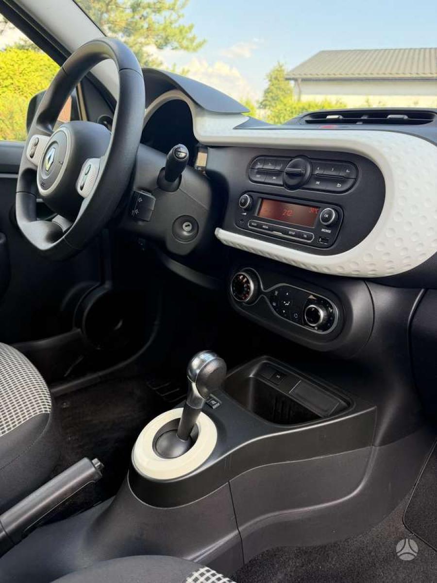 Melns Renault Twingo 2023 Kauņa, ar dzinēja tilpumu 0.00 L un nobraukumu 47 tūkst. km par 5900 €, foto 13 vietnē AUTOMOTO.COM.LV