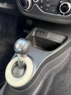 Melns Renault Twingo 2023 Kauņa, ar dzinēja tilpumu 0.00 L un nobraukumu 47 tūkst. km par 5900 €, foto 16 vietnē AUTOMOTO.COM.LV