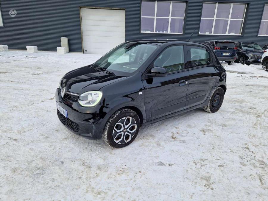 Black Renault Twingo 2024 in Taurage, with an engine capacity of 0.00 L and mileage of 7 thousand km for 7700 €, photo 3 on AUTOMOTO.COM.LV