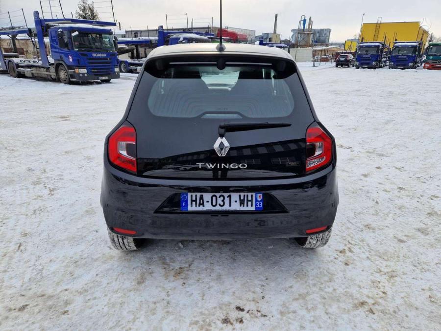 Black Renault Twingo 2024 in Taurage, with an engine capacity of 0.00 L and mileage of 7 thousand km for 7700 €, photo 5 on AUTOMOTO.COM.LV