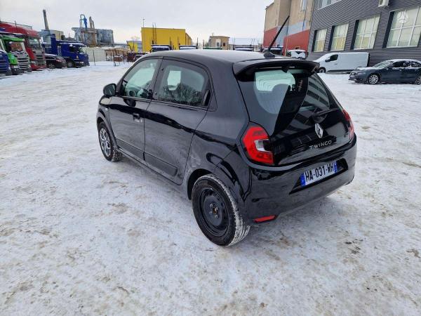Melns Renault Twingo 2024 Tauragė, ar dzinēja tilpumu 0.00 L un nobraukumu 7 tūkst. km par 7700 €, foto 6 vietnē AUTOMOTO.COM.LV